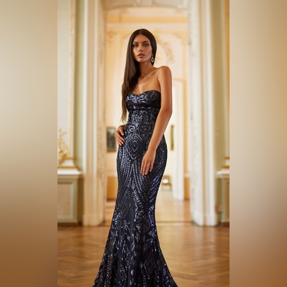 Alamour The Label | Dresses | Alamour The Label Gown Malisa Black Small ...